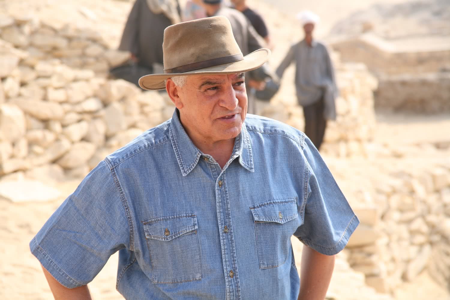 Dr. Zahi Hawass - hoyesarte.com