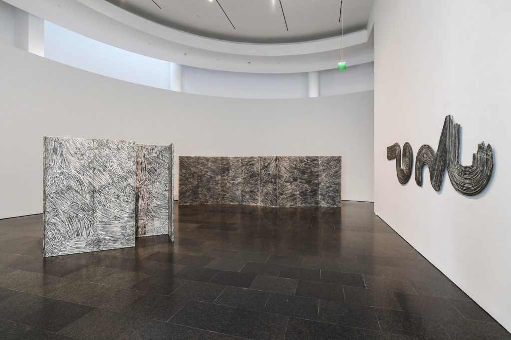 Rosemarie Castoro o la subversión del minimalismo - hoyesarte.com