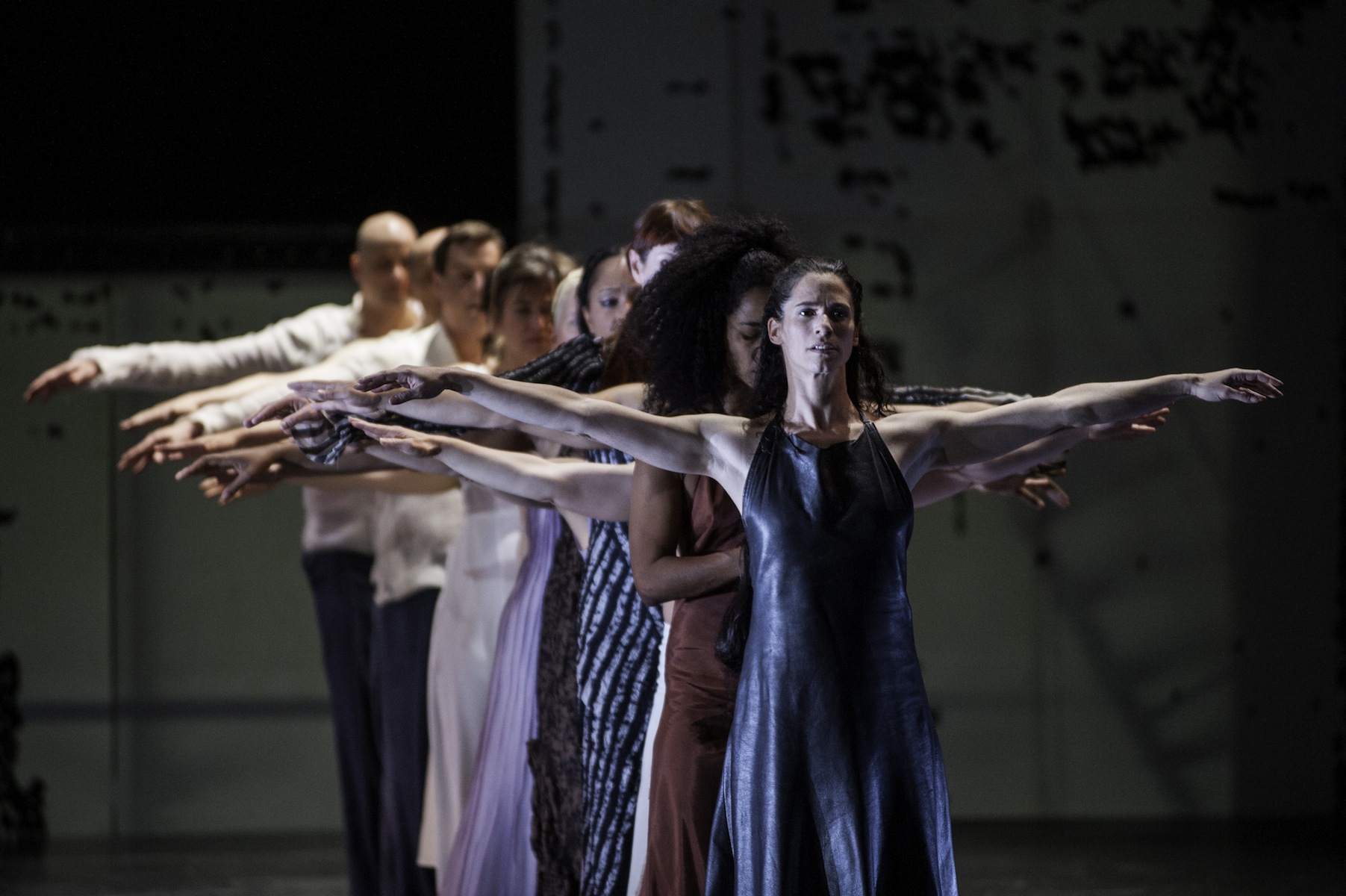 Dido & Aeneas. Sasha Waltz & Guest. ©Sebastian Bolesch. - hoyesarte.com
