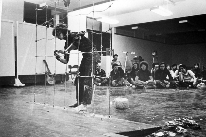 Suzanne Lacy, performance, arte colaborativo y feminismo - hoyesarte.com